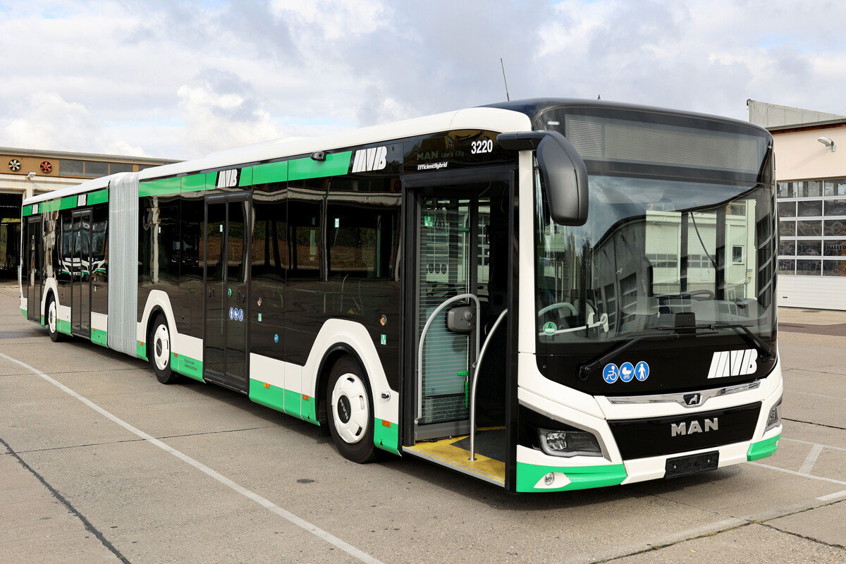 MVB-Busflotte: Erster neuer Gelenkbus ist jetzt im Einsatz - Dein Navi ...